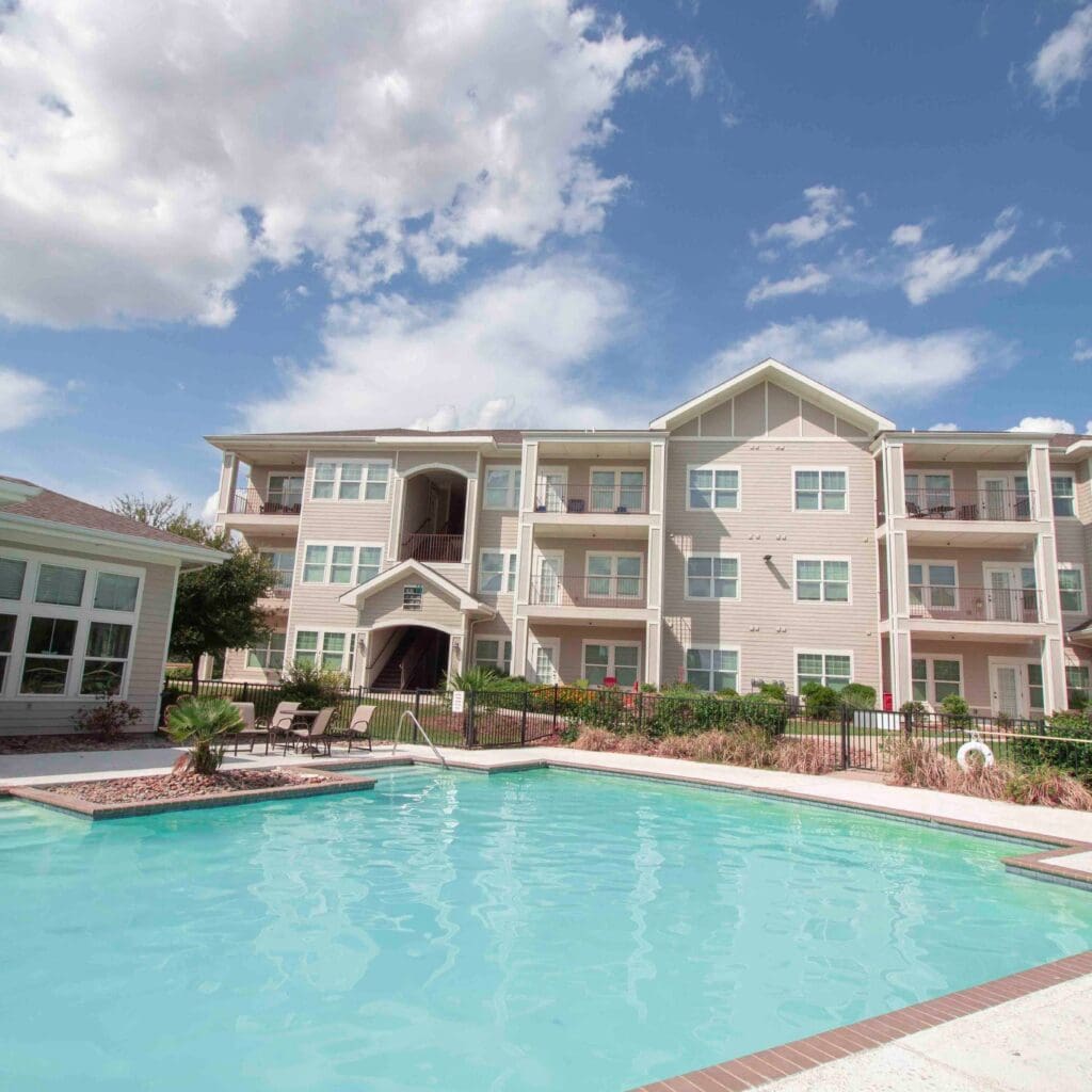 DOREL LAREDO by DECO - 302 Bob Bulluck Loop | Laredo | TX 78043 - DECO ...