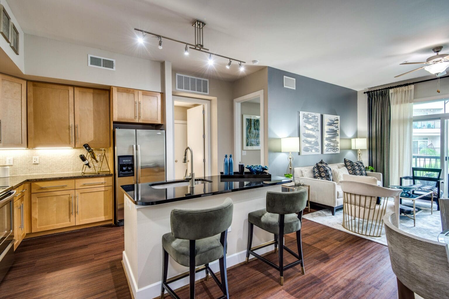DOMAIN AT CITY CENTRE by DECO - 811 Town and Country Blvd | Houston ...