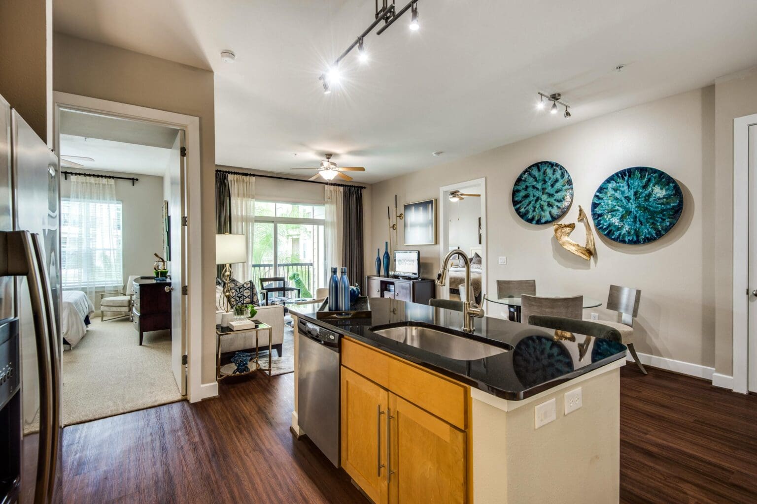 DOMAIN AT CITYCENTRE by DECO - 811 Town and Country Blvd | Houston | TX ...